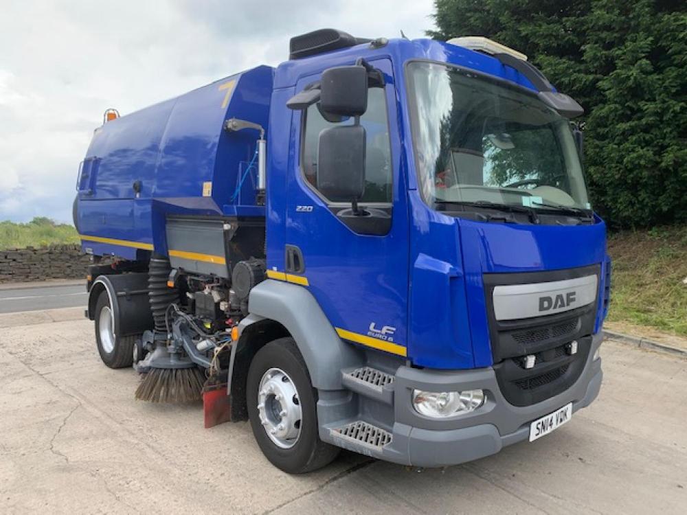 DAF LF 220 EURO 6 For Sale DC Commercials UK Ltd daf-lf-220-euro-6-for-sale-dc-commercials-uk-ltd